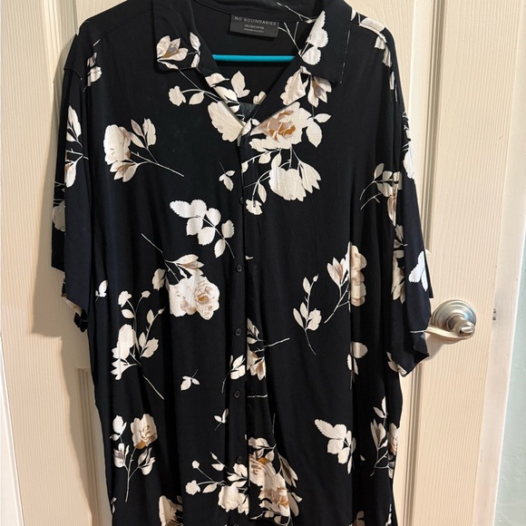 No Boundaries | Shirts | No Boundaries Black And White Floral Shirt ...